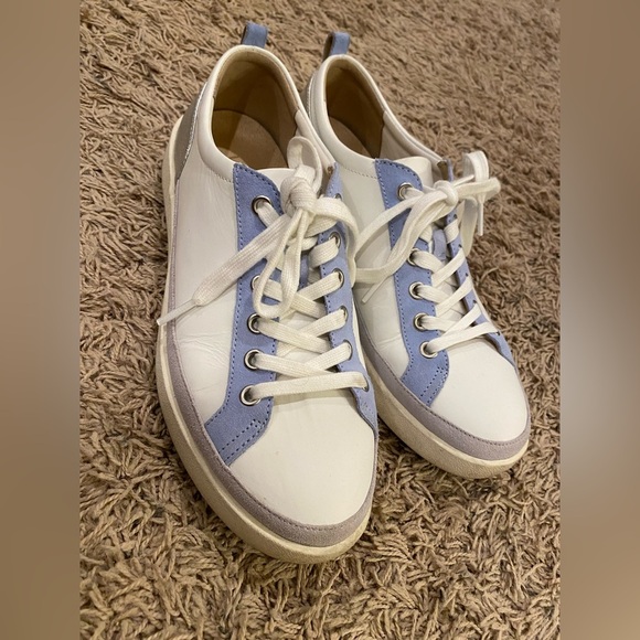 Vionic | Shoes | Vionic Winny Sneakers Shoes Size 9 Comfortable | Poshmark